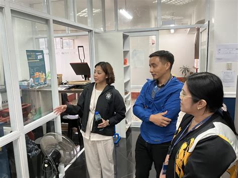 Us Embassy In The Philippines Visits American Corner Baguio Saint