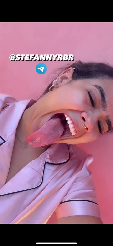 Long Tongue Stef💕😝 Rtonguegirls