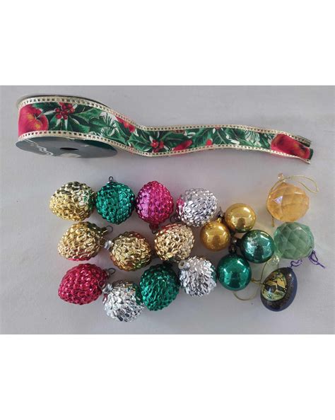 Vintage χριστουγεννιάτικα στολίδια