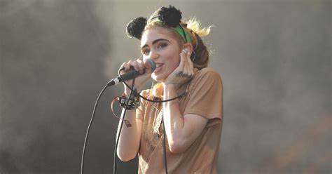 Grimes Disastrous Coachella Performance Taught Her A Harsh Lesson