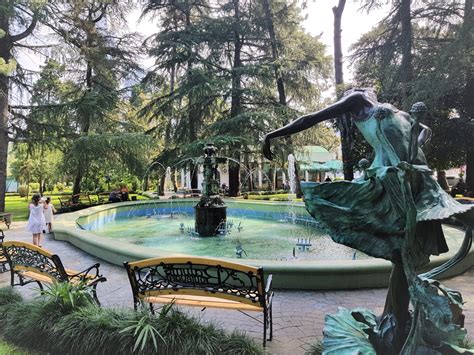 კლასიკური შადრევანი ინფო ბათუმი