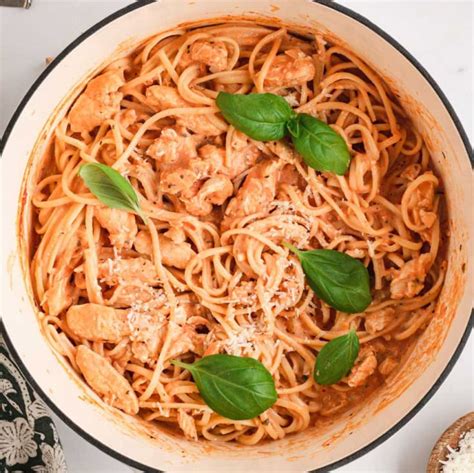 One Pot Creamy Tomato Chicken Pasta Yellow Bliss Road