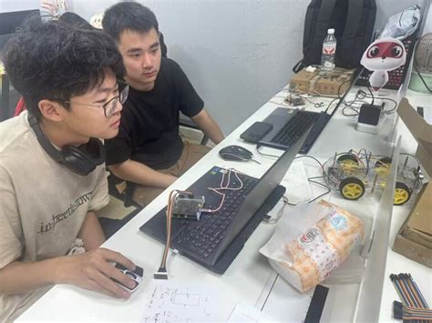 fpga工程师的黄金时代：2025年就业趋势、高薪岗位与能力突围指南 成电国芯fpga培训｜100 就业率 企业合作课程｜xilinx认证