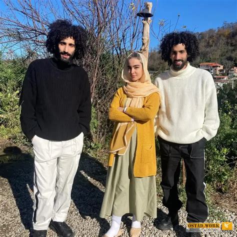 سنا حسینی در کنار رحمان و رحیم در پشت صحنه ی سریال پایتخت