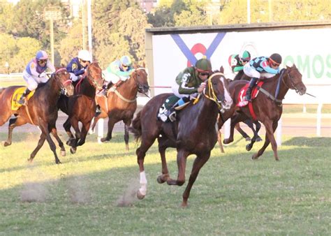 Río Maggio Y De Marina Fueron Las Voces Cantantes