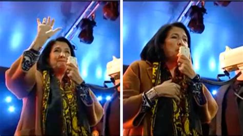 ეს ადგილიც ჩვენია პრეზიდენტი მერიის მოწყობილ სცენაზე ავიდა და