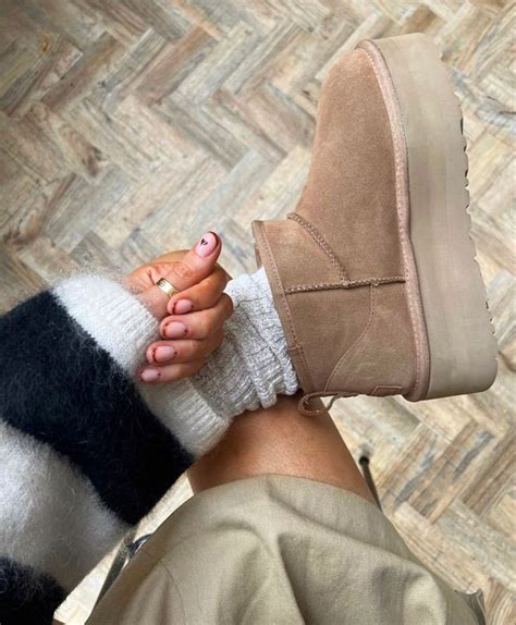 Uggs Outfits Otoño Casual Outfits Low Boots Outfit Uggs Slippers Outfit Uggs Mini Grey Uggs