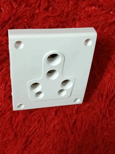 16 A White 15 Amp Socket 5 Pin At Rs 32 Piece In New Delhi Id