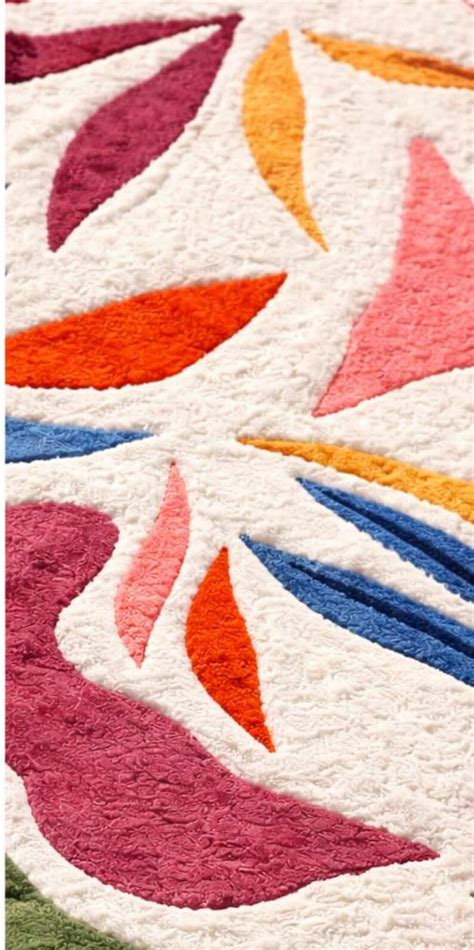Color Bloom Botanical Hand Tufted Wool Rug Vibrant Leaf Pattern