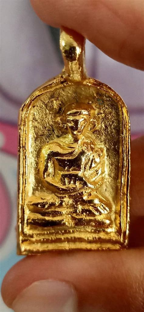 เหรียญหล่อหลวงพ่อไปล่ วัดกำแพง รุ่นแรก 2478 เนื้อทองคำ Ennxo