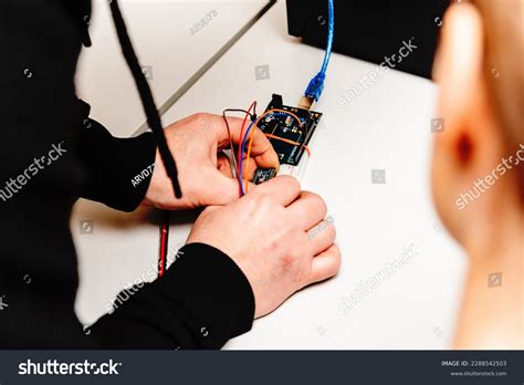 imágenes fotos de stock objetos en D y vectores sobre Arduino Shutterstock