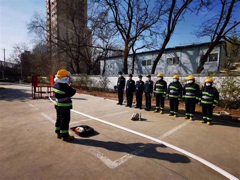 树形象强技能岗位大练兵七项目部保安在行动 北京市保安服务有限公司文安分公司