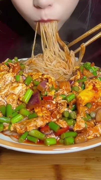 គុយទាវ ឆា ជាមួយ ពងទា Youtube