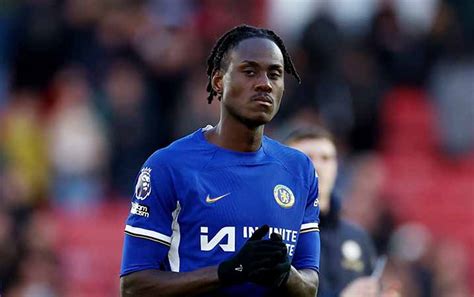 ခံစစ်ပိုင်းအတွက် ချဲလ်ဆီးနောက်ခံလူ ချာလိုဘက်ကို ခေါ်ယူရန် မန်ယူကြိုးပမ်း