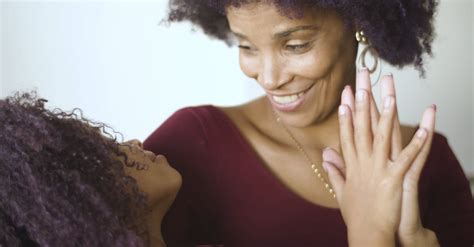 Liaison Mère Et Fille · Vidéo Gratuite