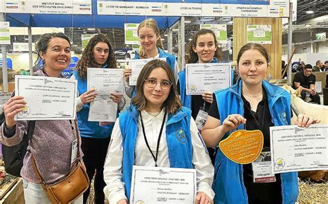 À Plouisy Les élèves De Kernilien Fières De Leur Parcours Au Salon De Lagriculture Le Télégramme