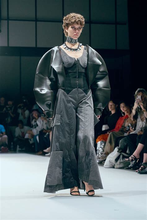 Diseñadores Emergentes De Global Fashion Collective Que Debes Conocer Vogue México