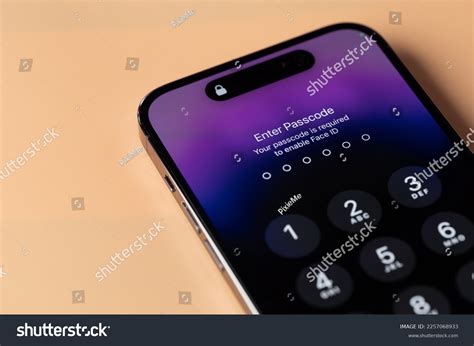 66 Iphone 14 Lock Screen Images Stock Photos Vectors Shutterstock
