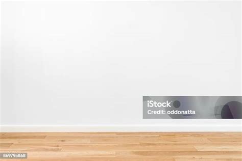 화이트 그린 치장 벽 토 벽과 자연 나무 재트리 3밴드 마루 보드 나무 바닥 바닥 넓은 화이트 베이스와 내륙의 스 칸디 나 비아 스타일 연한 갈색 비스 켓 색 0명에 대한