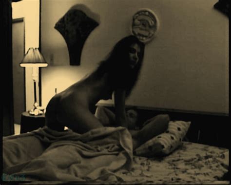 Brinke Stevens Nude Pics Página 1