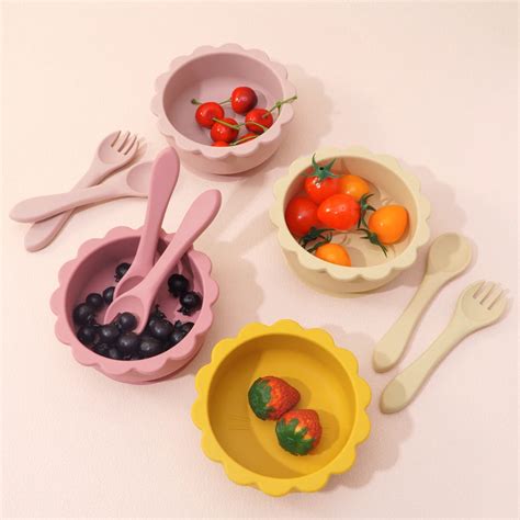 방수 스푼과 빨판이 있는 Mamaplan Bpa 프리 실리콘 아기 수유 그릇 및 접시 어린이 식기 세트 핸드폰닷컴