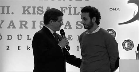 Yönetmen Suat Eroğlu Hükümeti Eleştirince ödül Töreninde Darp Edildi Diken