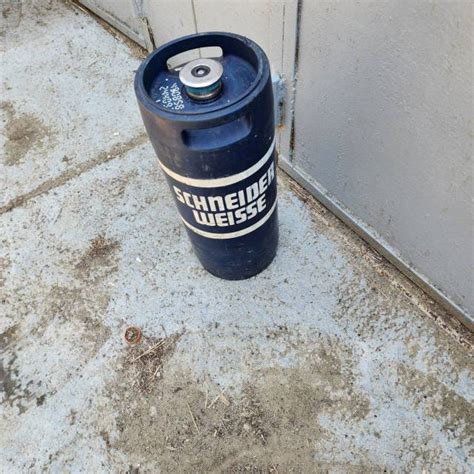 Пивная Кега 20 литров с фитингом М, б/у, в наличии. Цена: 2 500₽ во ...