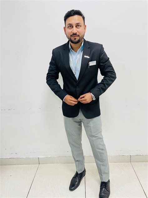 Shivam Chauhan On Linkedin Office Vibe 😎life Is A Lesson Learn Each