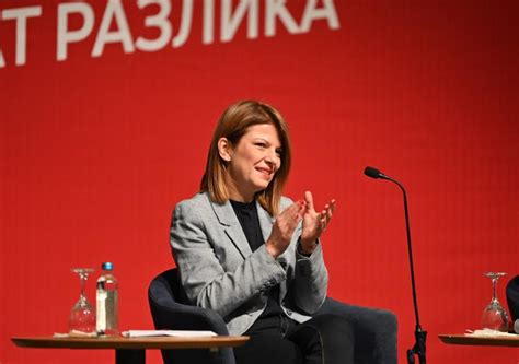 Лукаревска Со СДСМ македонската култура доживува успеси Сител Телевизија