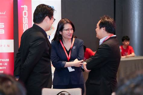 Bdi ยกทัพผู้เชี่ยวชาญ Big Data And Ai แชร์มุมมอง Thaillm บนเวที Fossasia