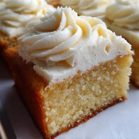 Vanilla Sheet Cake With Buttercream Frosting