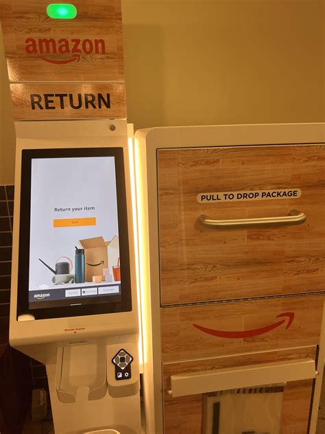 Amazon Returns Kiosk At Whole Foods R Upsstore