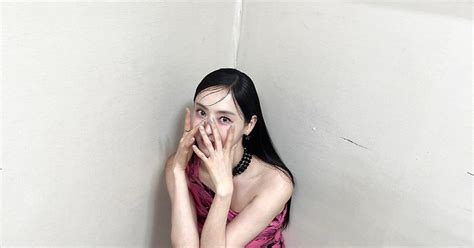 실핏줄이 다 보일 정도…이다희 뼈마름 극단적 슬렌더 몸매 자랑