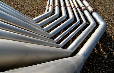 Implementing The Pipes And Filters Pattern Using Actors In Akka For