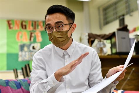 DSE英文科教師指深卷無開放題較去年易答 考生比想像中易 星島日報