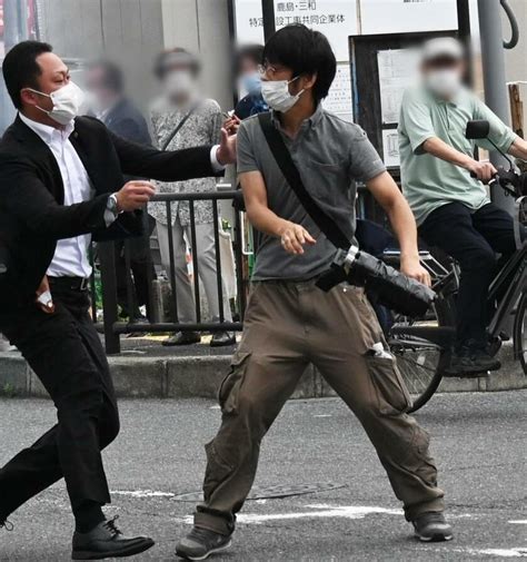 山上徹也被告「外の空気吸いたい」 安倍元首相銃撃から1年経っても関係者「現場通ると震える」 Aera Dot アエラドット
