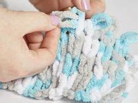 11 Loop Yarn Projects Ideas Yarn Projects Finger Knitting Projects Finger Knitting