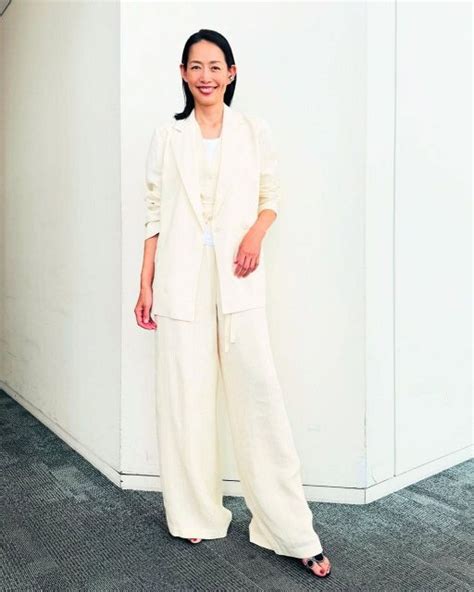 54歳和久井映見が〝26歳の娘〟と寄り添い2ショット「癒しの2人」「素敵なお母様とお嬢様ですね」：「おっ！」でつながる地元密着のスポーツ応援