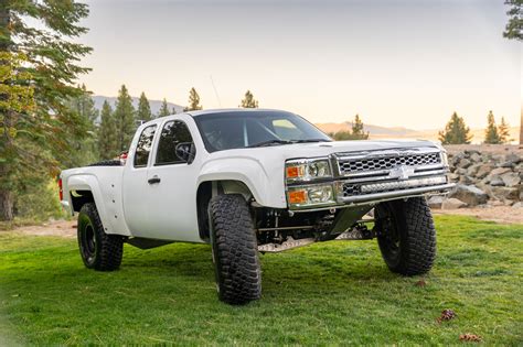 Chevy Silverado Luxury Prerunner