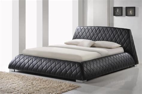 Giovani 5ft Kingsize Designer Black Leather Bed Frame And Memory Foam Mattress