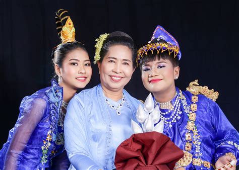 ရွှေအိမ်တော် ရွှေချည်ထိုး၊ စီးကွင့်၊ ရုပ်သေးရောင်းဝယ်ရေး