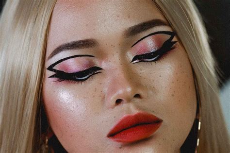 2022 Eye Makeup Looks