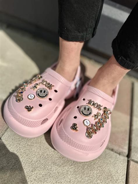 Крокси Crocs — ціна 635 грн у каталозі Шльопанці Купити жіночі речі за доступною ціною на Шафі