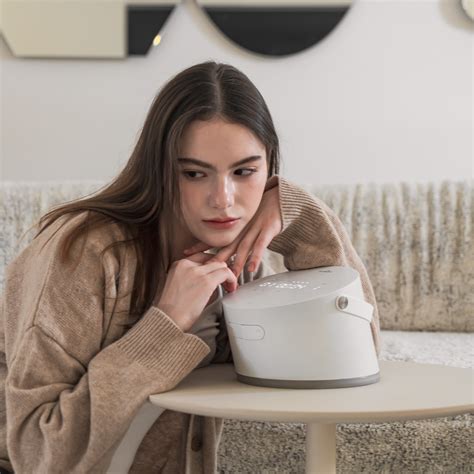 [촬영 조명 편집] [영스튜디오] 유아용품 외국인 모델 사진 연출컷 상세페이지 촬영 누끼컷 제품·홍보 사진 포트폴리오 크몽