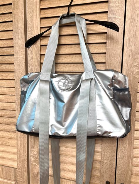 실버 스포츠 크로스백러닝 귀여운 휴양지 가벼운 요가 필라테스 나일론 숄더 데일리 에코백 보스턴백 메신저백 여행 헬스 운동 캔버스 골프 방수 발레 학원 고등학생 보조 보부상 학교