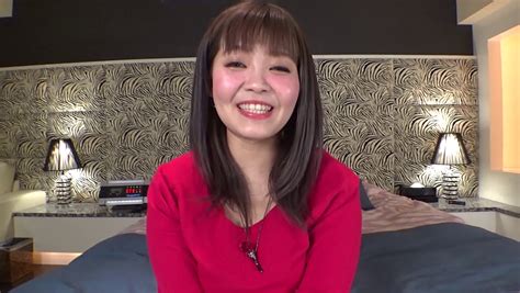 初めての素人ストリップダンス カメラの前で恥ずかしがりながら裸になってオマコ丸見えで踊ってもらっちゃいました！ アダルト動画 ソクミル