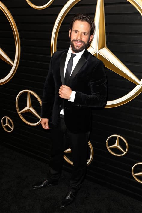 Avión De Actor Christian Oliver Se Estrella Con Sus Hijas A Bordo ¡no