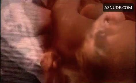 Robin Tunney Breasts Scene In Runaway Aznude