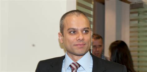 הפועלים דורש מחברת החיתום פועלים איביאי להסיר את שמו גלובס