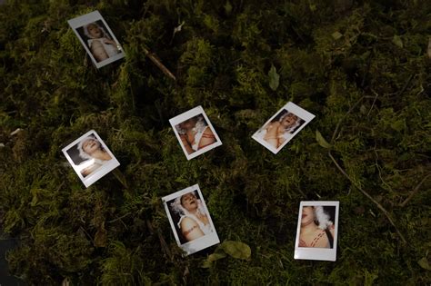 Sex Education Ii Play Maska